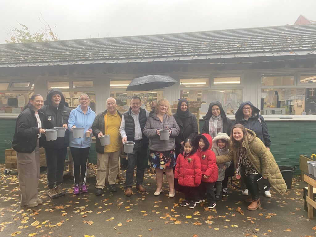 Crumpsall Residents Get Planting - Jigsaw Homes Group